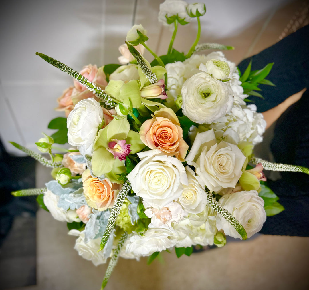 Spoiled Rotten in Peaches and Cream Cut Bouquet – Cottage Country ...
